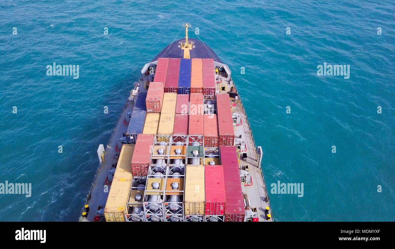 Container ship at sea hi-res stock photography and images - Alamy