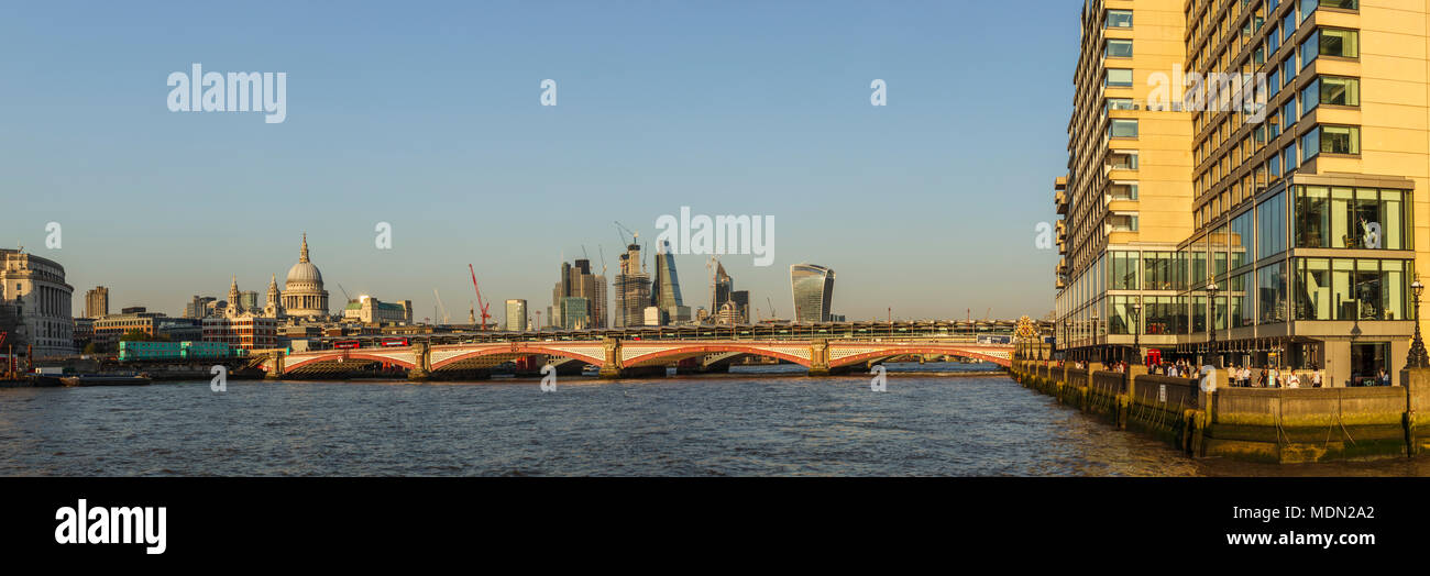 Sea containers house london hi-res stock photography and images - Alamy