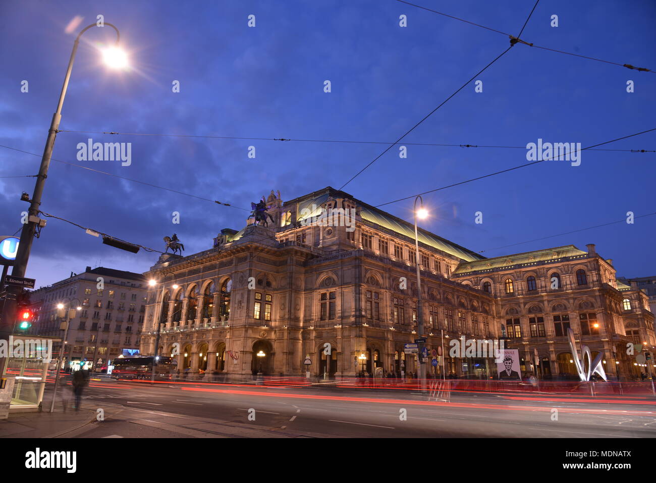spot- State Opera House Wiener Staatsoper Stock Photo - Alamy