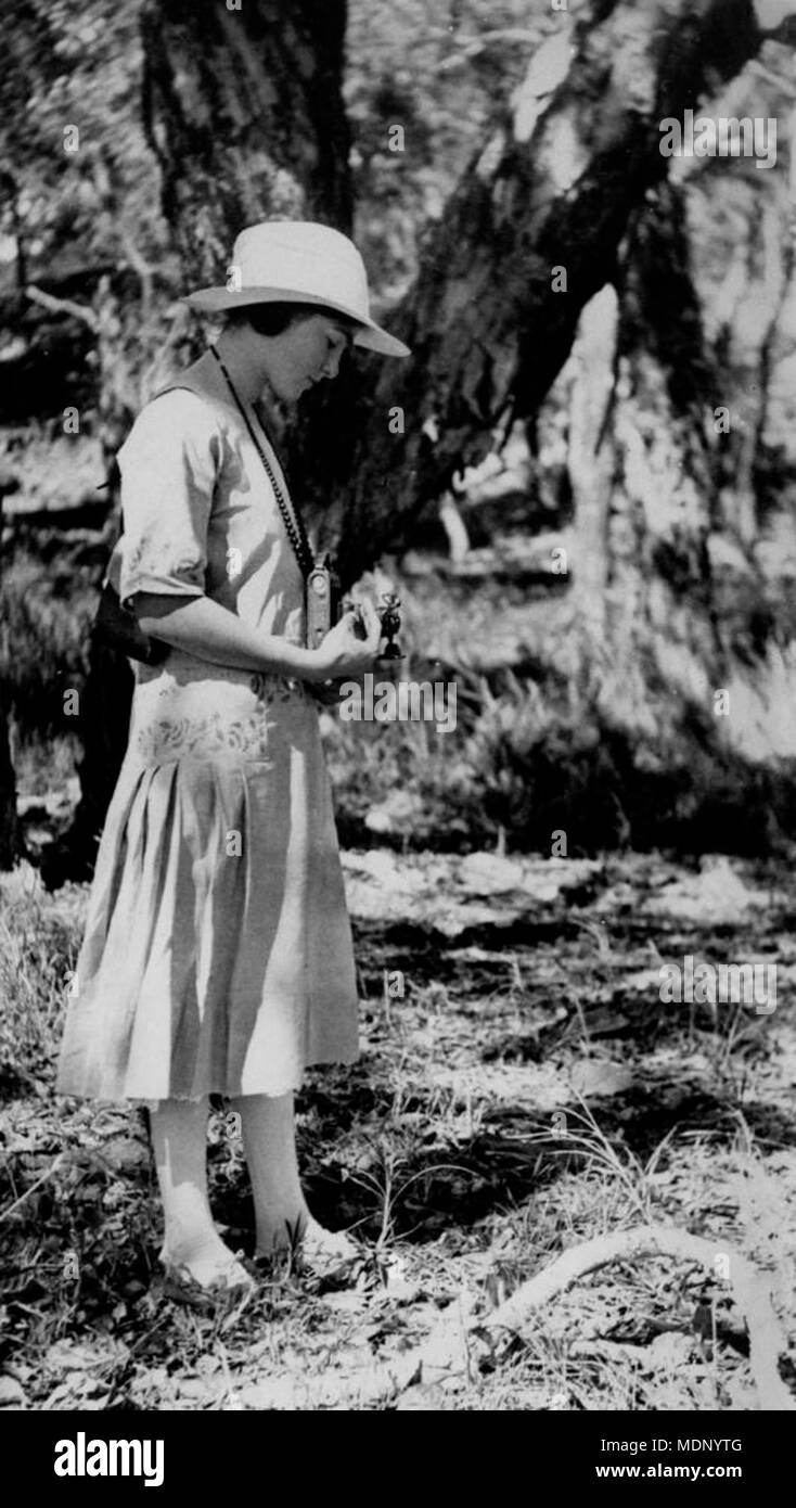 1920 camera woman hi-res stock photography and images - Alamy