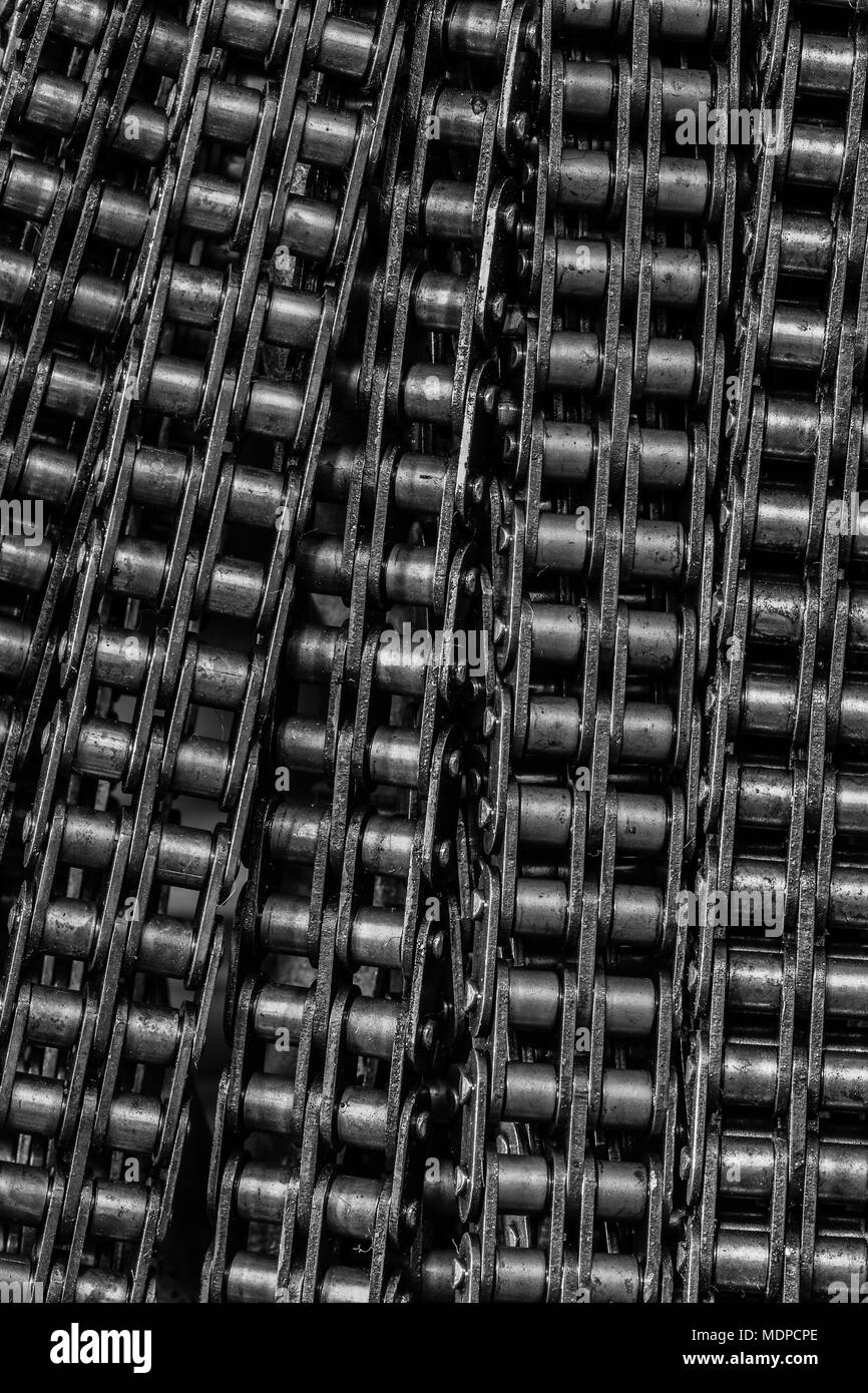Close up line of chains as a texture background Stock Photo - Alamy