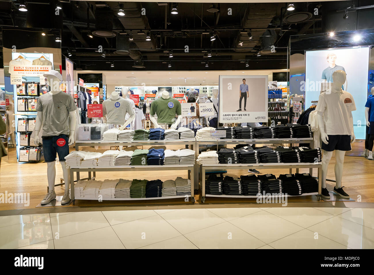 BUSAN, SOUTH KOREA - MAY 28, 2017: Uniqlo store at Lotte Department ...