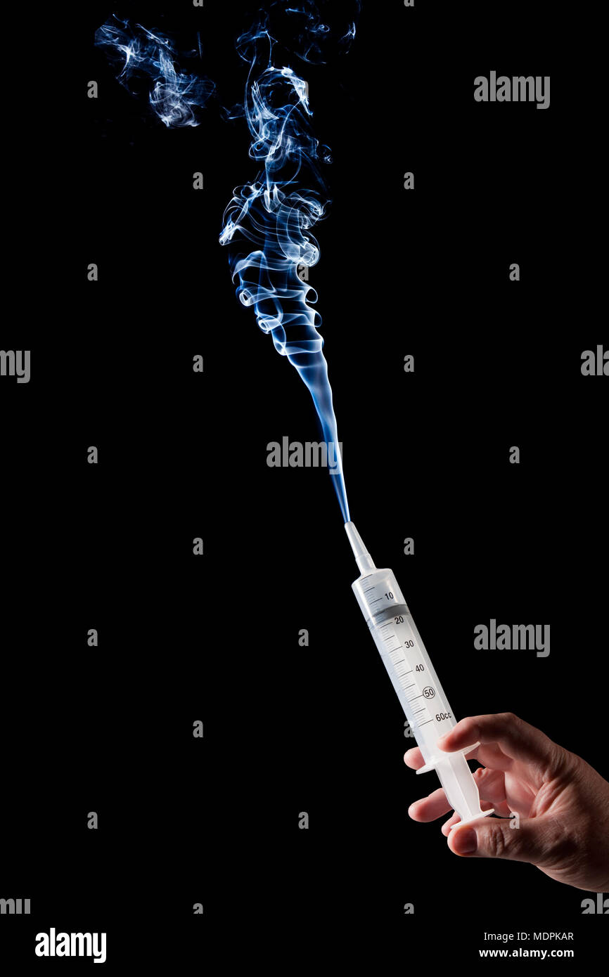 Hyperdermic hi-res stock photography and images - Alamy