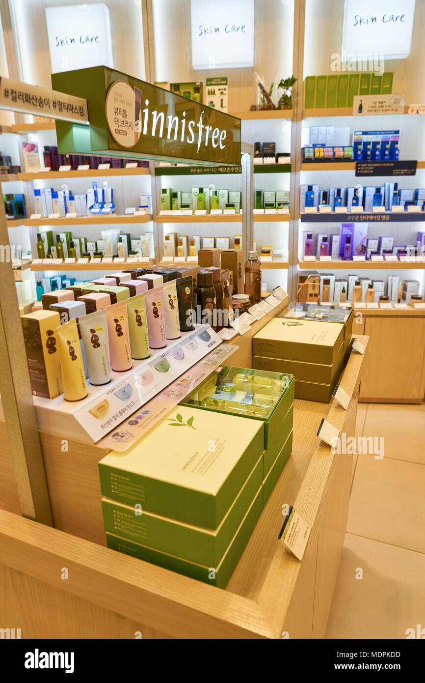 Innisfree boutique hi-res stock photography and images - Alamy