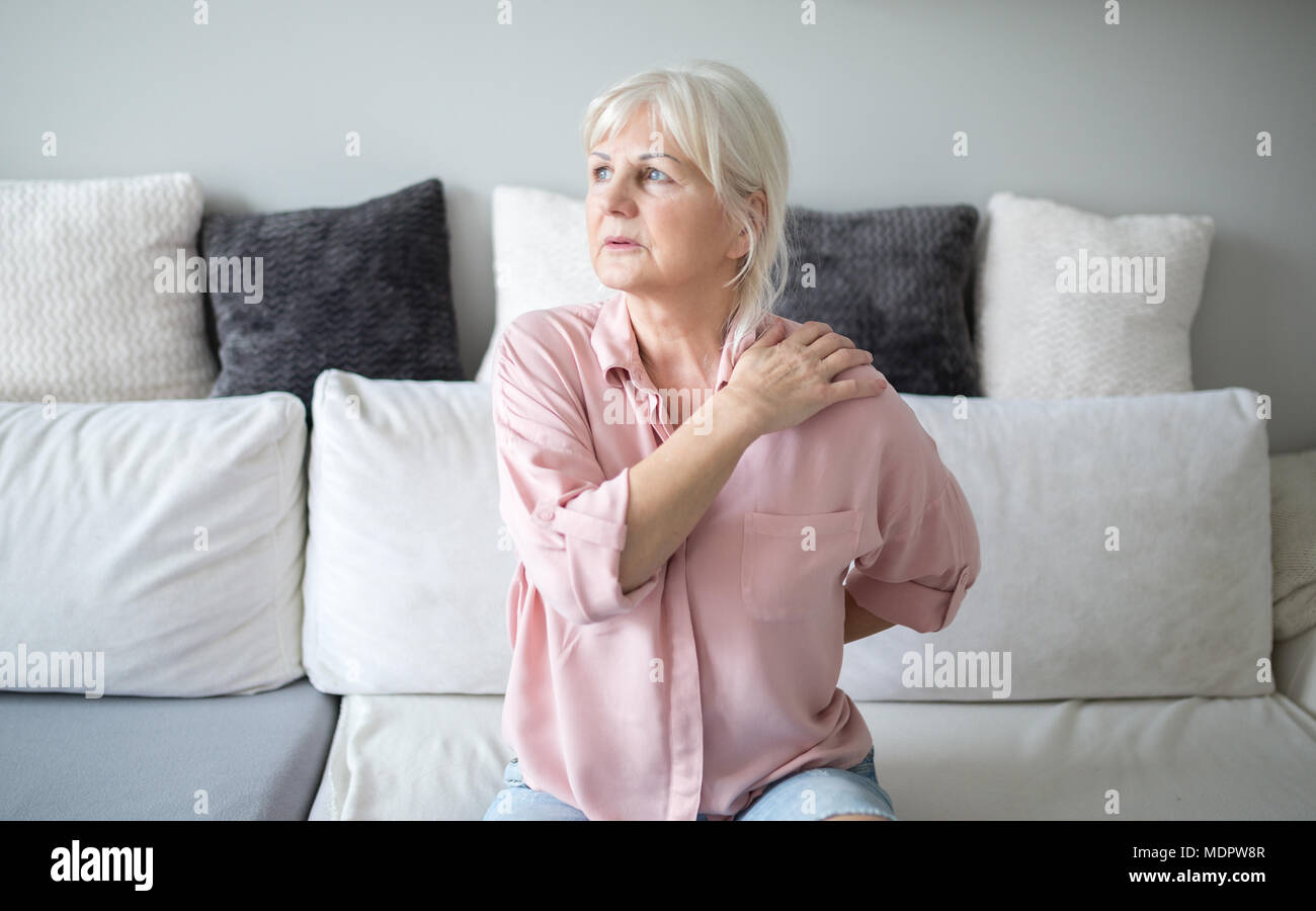 Pain back couch hi-res stock photography and images - Alamy
