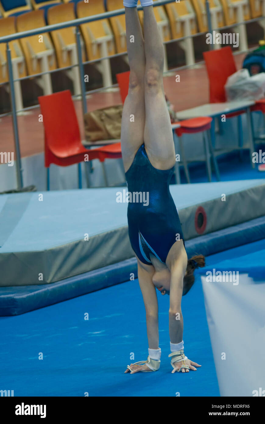 Girl Doing A Handstand Stock Photos & Girl Doing A Handstand Stock ...