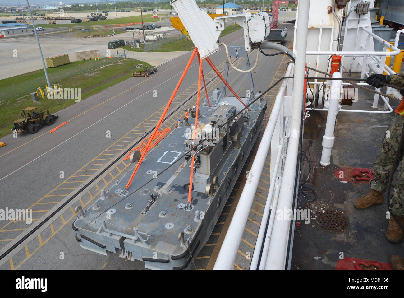 Warping tug hi-res stock photography and images - Alamy