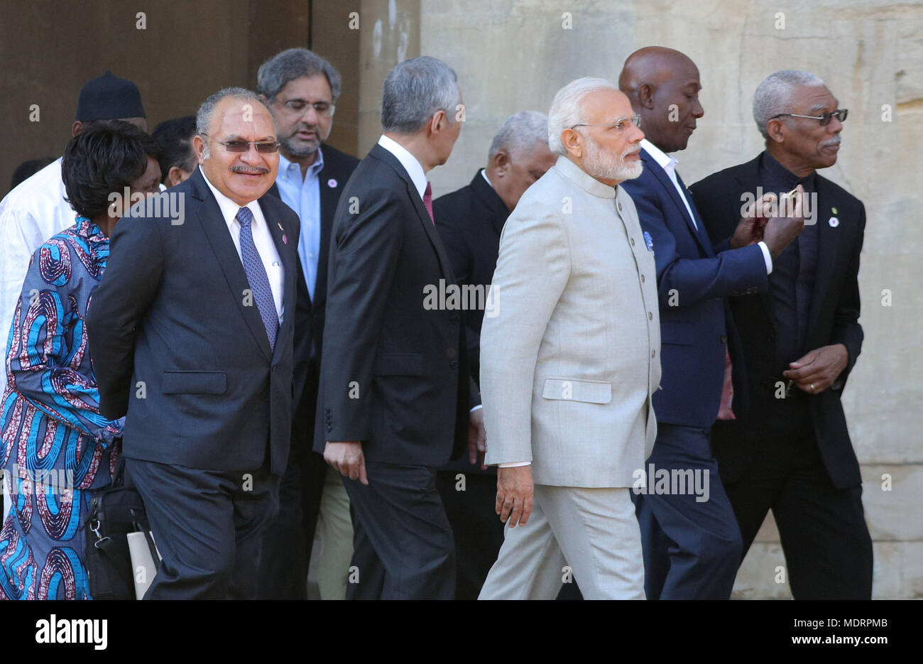 Indian President Narendra Modi (3rd right ) and Prime Minister of Papua ...