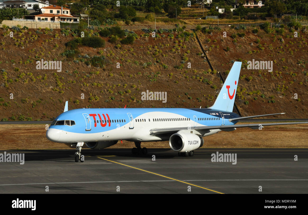 Tui livery hi-res stock photography and images - Alamy