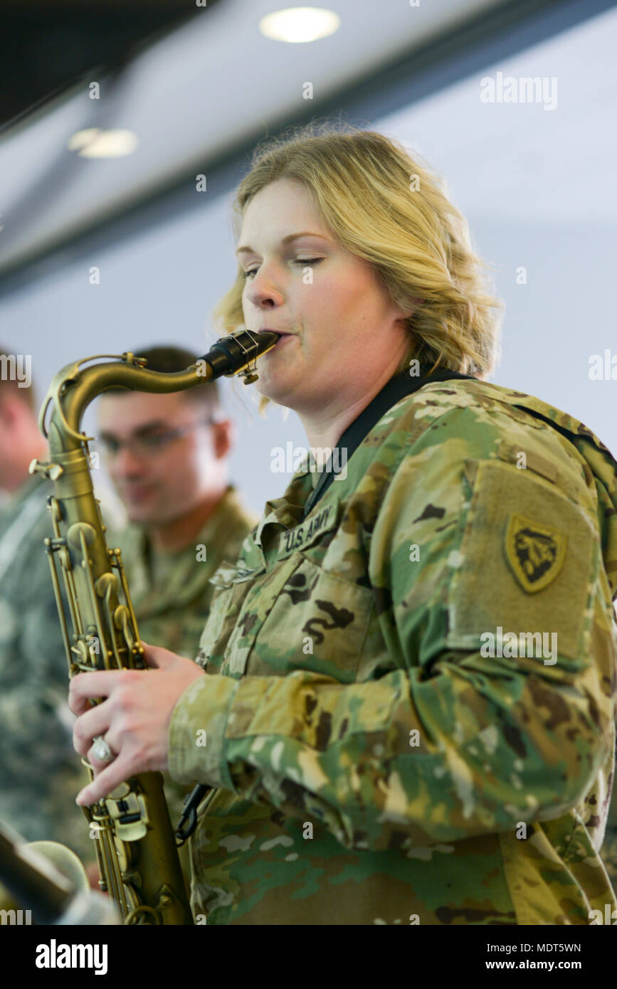 440th army band hi-res stock photography and images - Alamy