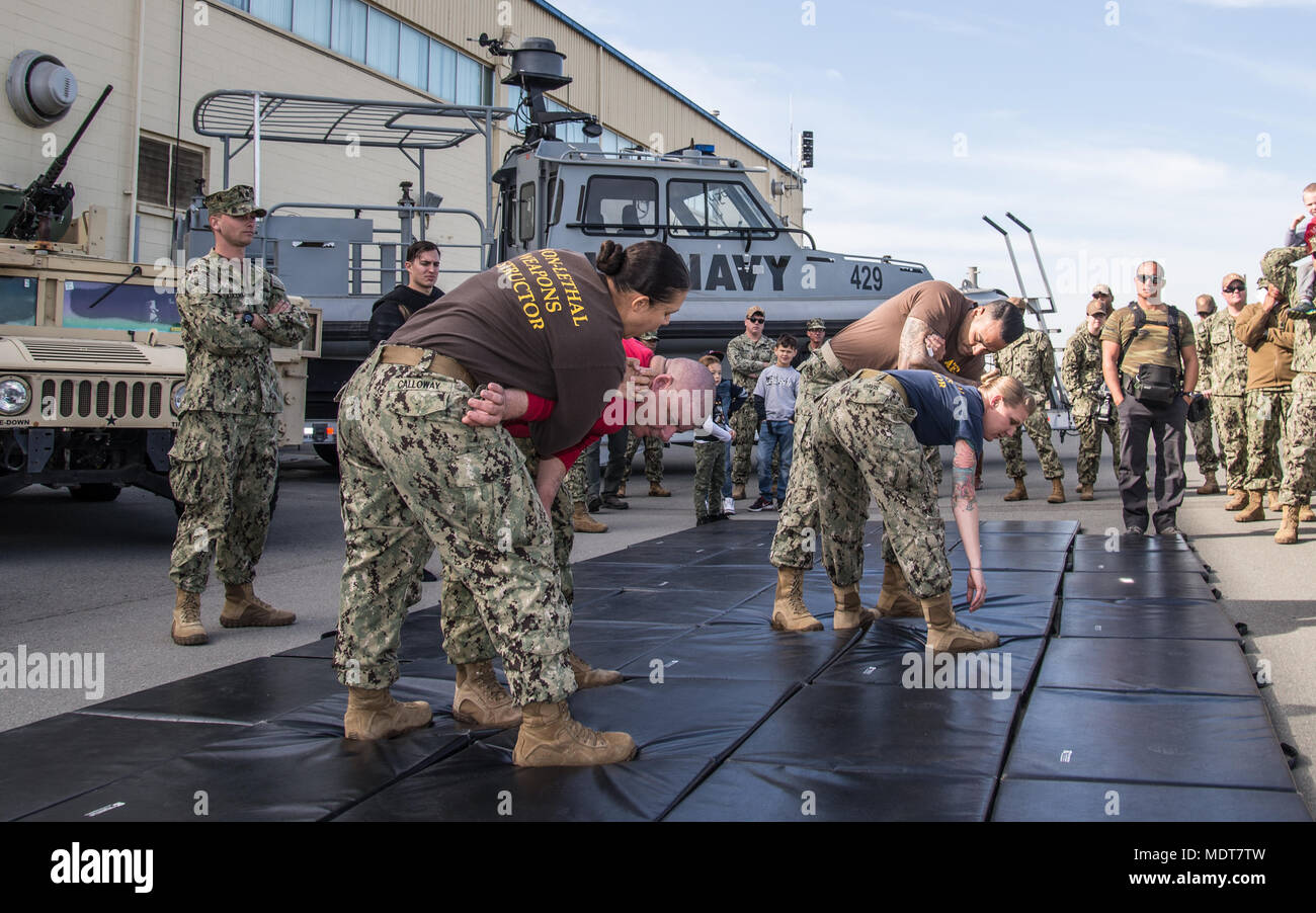 171205-N-NT795-952 IMPERIAL BEACH, Calif., (Dec. 5, 2017) U.S. Navy non ...