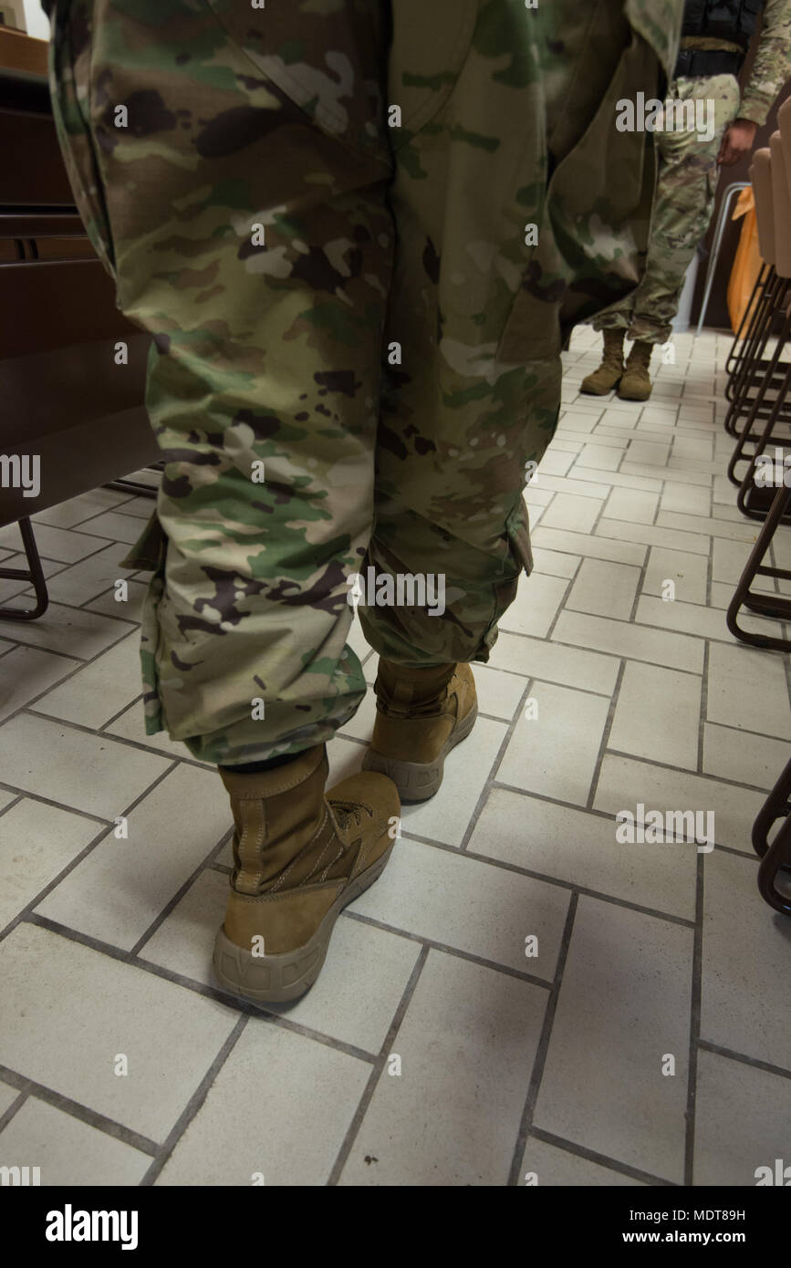 Standard army tests hi-res stock photography and images - Alamy