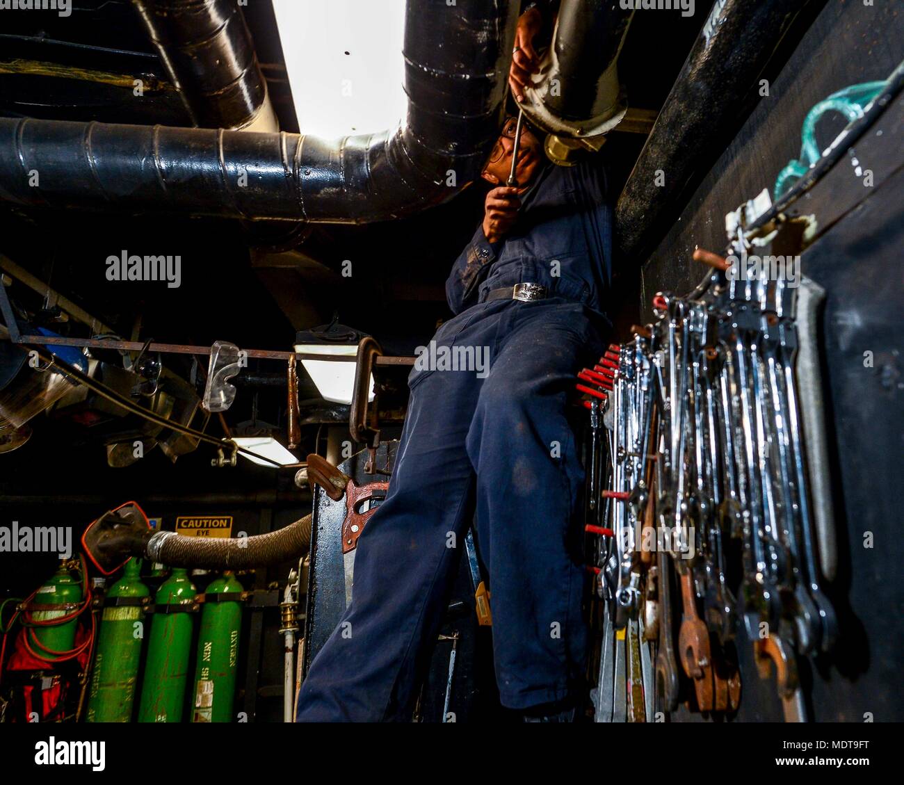 Us navy ship exhaust hi-res stock photography and images - Alamy