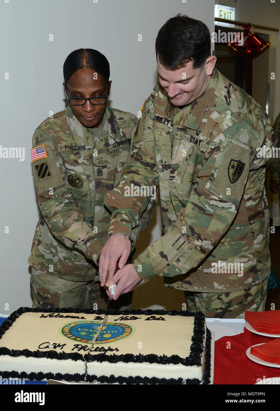 Commander jason phillips hi-res stock photography and images - Alamy