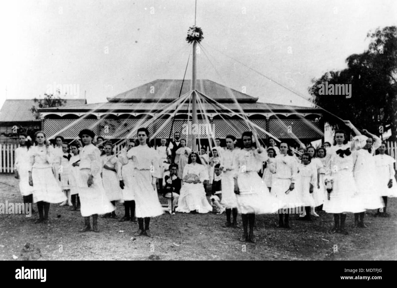 Historical maypole dance hi-res stock photography and images - Alamy