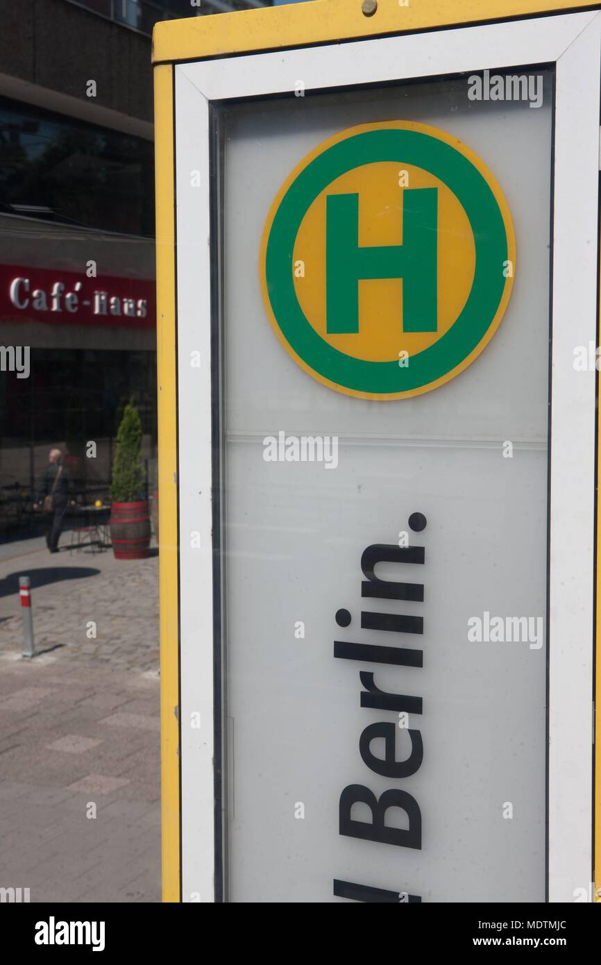Bus 100 berlin hi-res stock photography and images - Alamy