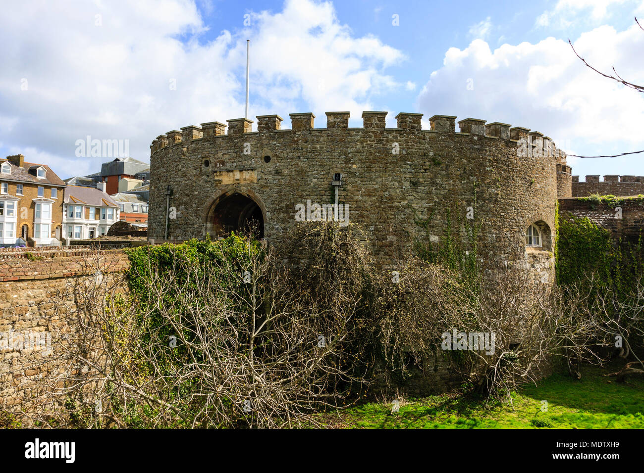 Deal castle, one of the finest Tudor artillery forts in England. Dry ...