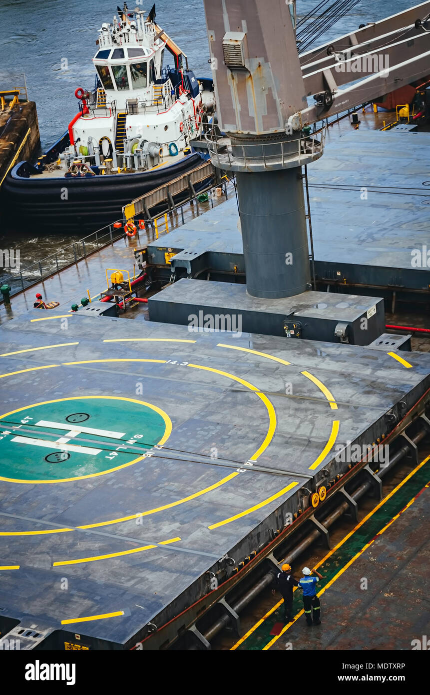 Heliport landing place helipad hi-res stock photography and images - Alamy