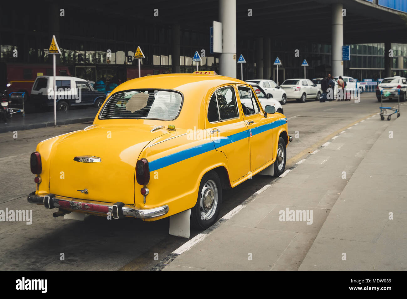 Indiantaxi hi-res stock photography and images - Alamy