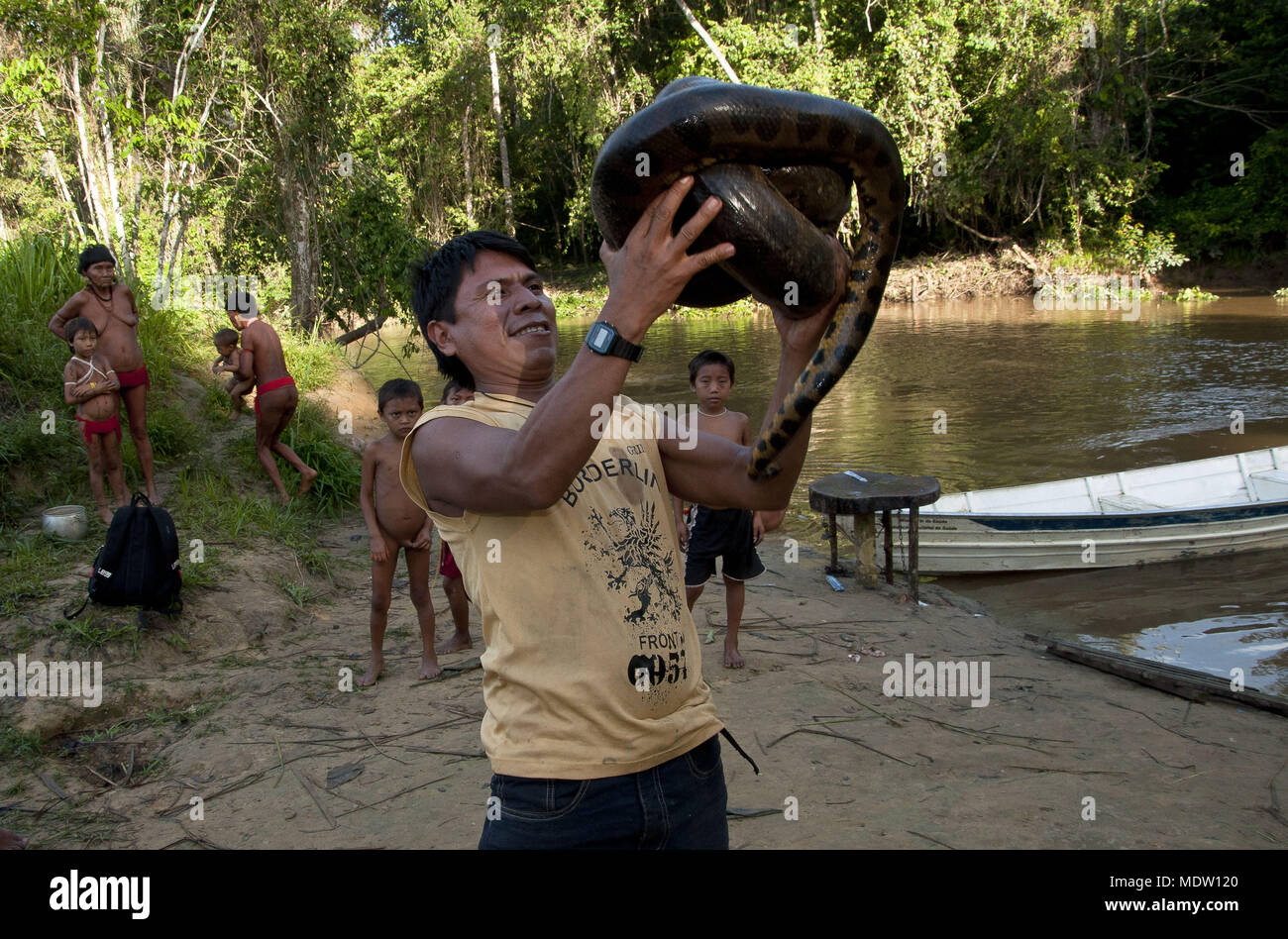 Yanomami indians hi-res stock photography and images - Alamy