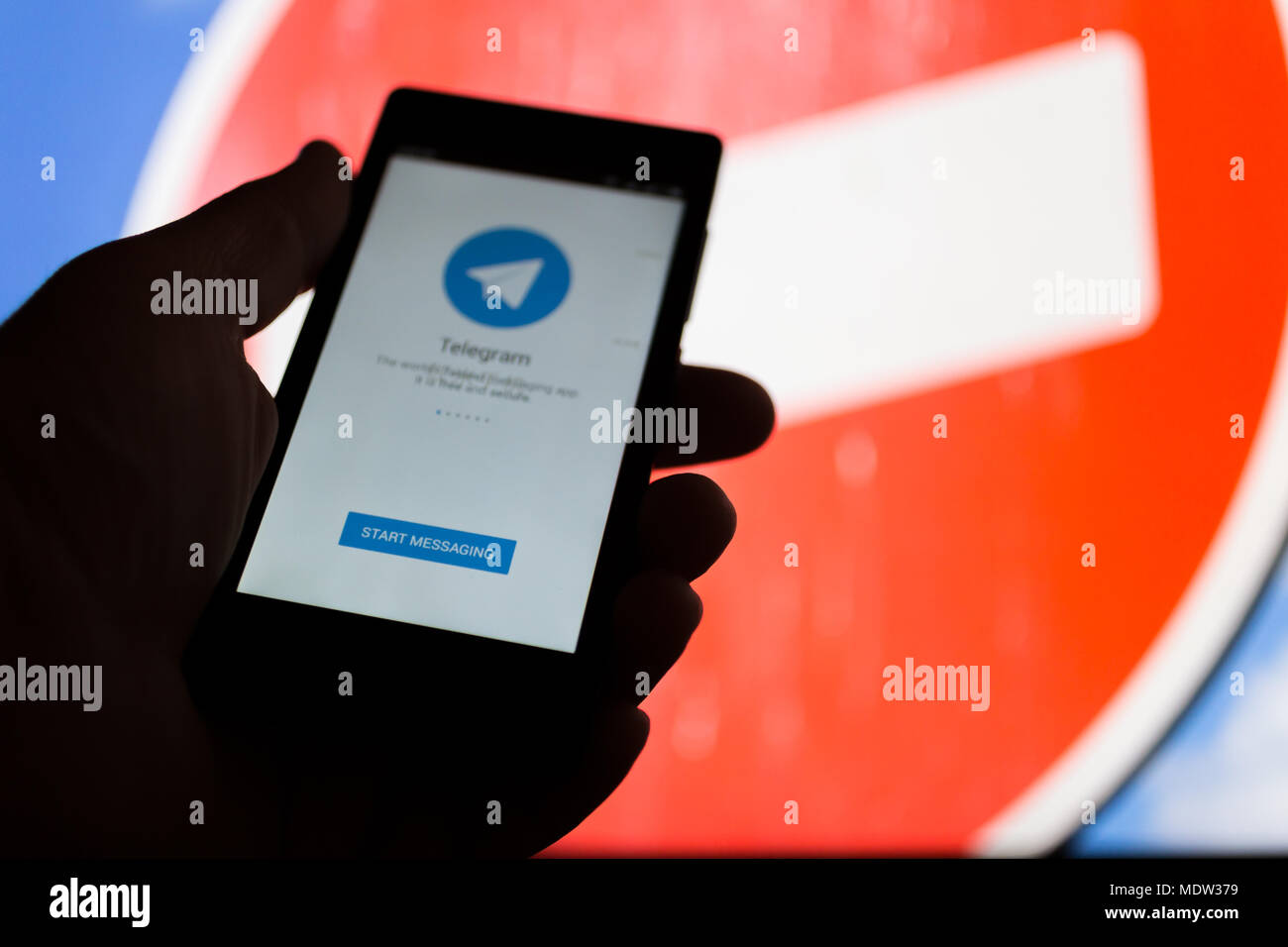 Telegram app hi-res stock photography and images - Alamy