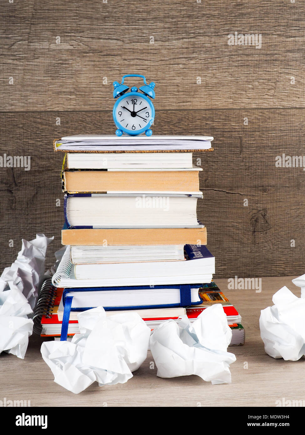 Student writing paper books hi-res stock photography and images - Alamy