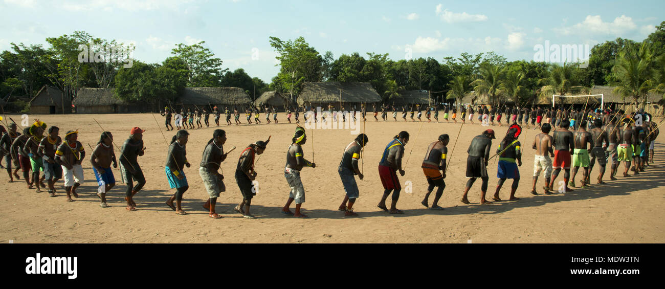 Kayapó Indians of the village Moikarako circle participate in the dance ...