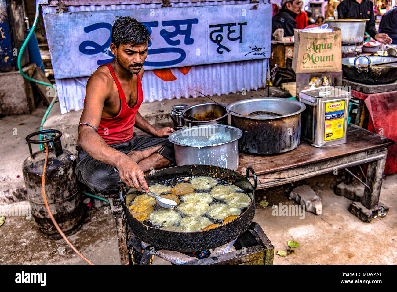 INDIA RAJASTHAN Pushkar. Malpura, a fried local sweet Stock Photo - Alamy