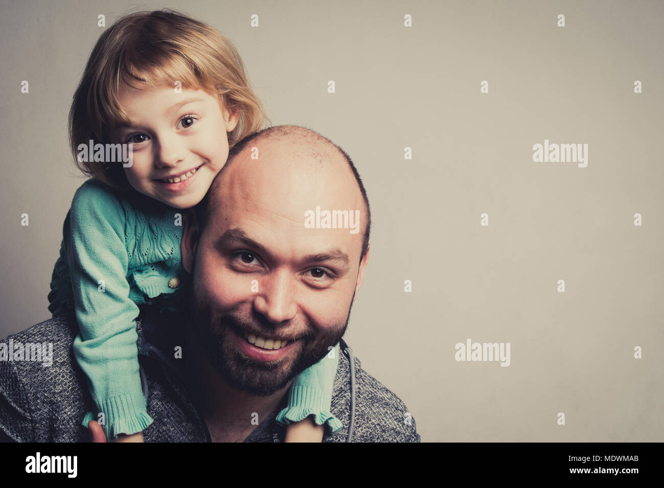 Cute young daughter with her dad Stock Photo - Alamy