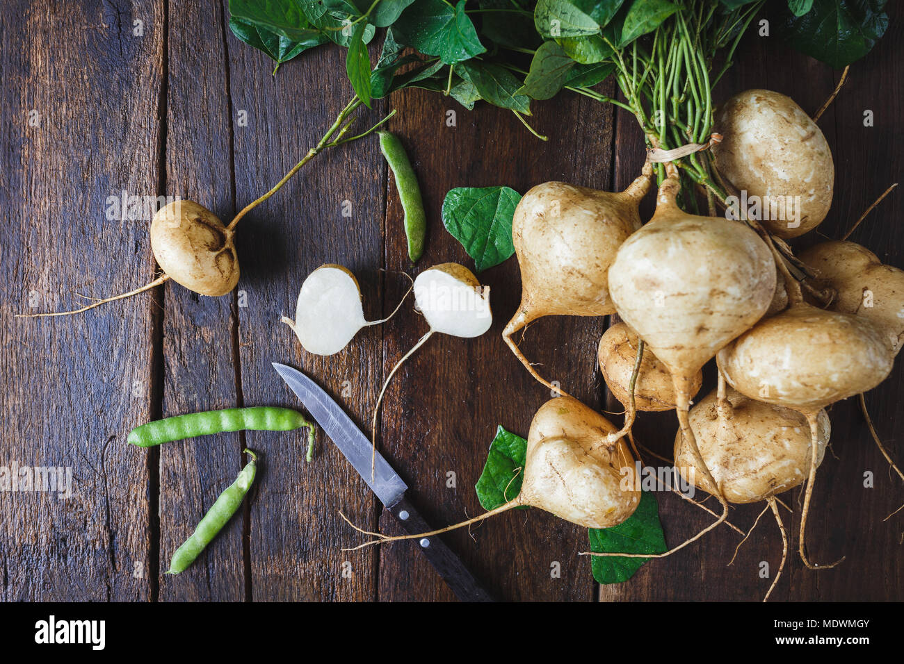 Yam leaves hi-res stock photography and images - Alamy