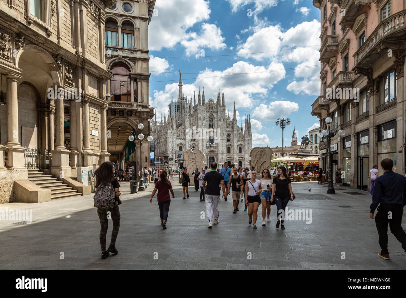 Piazza mercanti hi-res stock photography and images - Alamy
