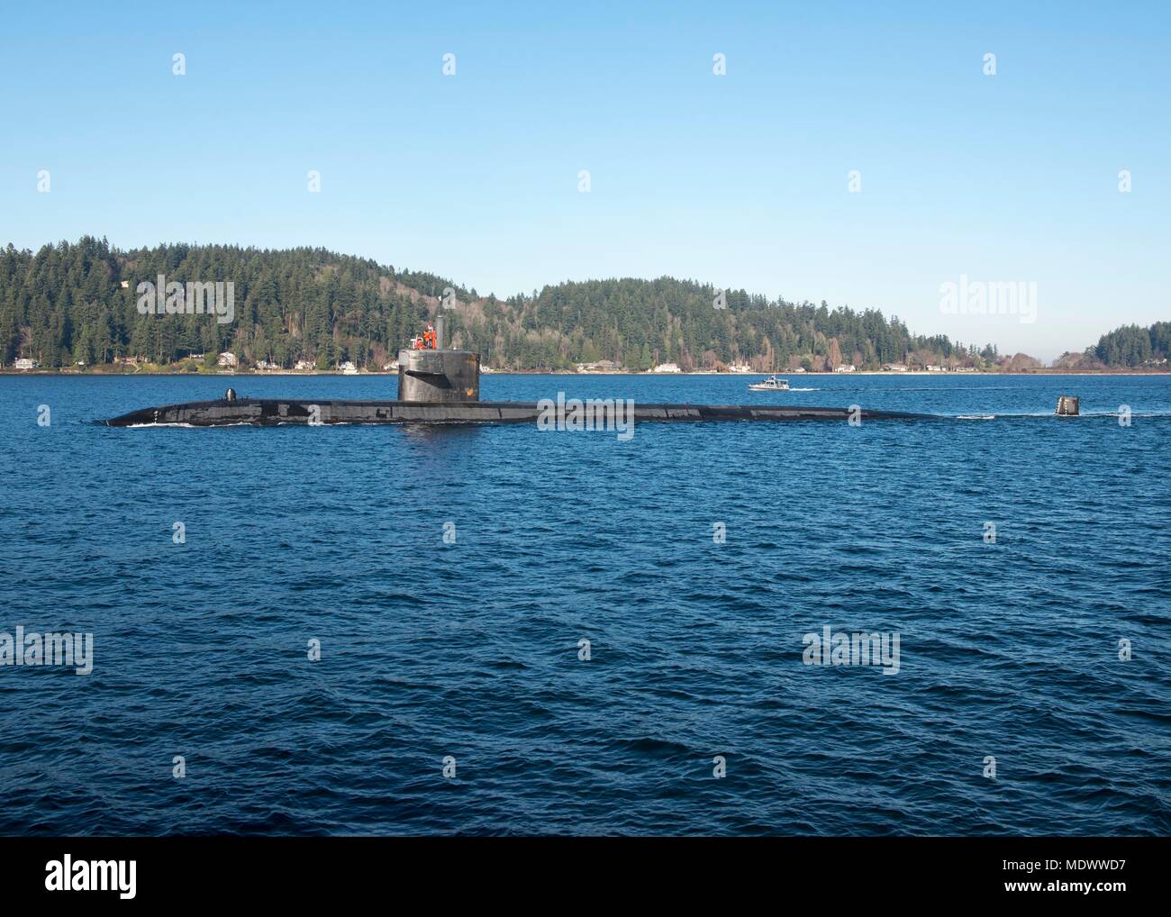 PUGET SOUND, Wash. (Dec. 11, 2017) The Los Angeles-class fast-attack ...