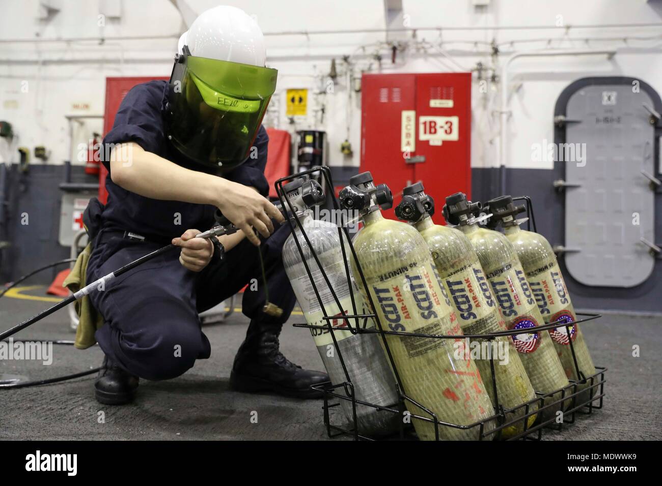 ATLANTIC OCEAN (Dec. 9, 2017) Damage Controlman 3rd Class Britton Raven ...