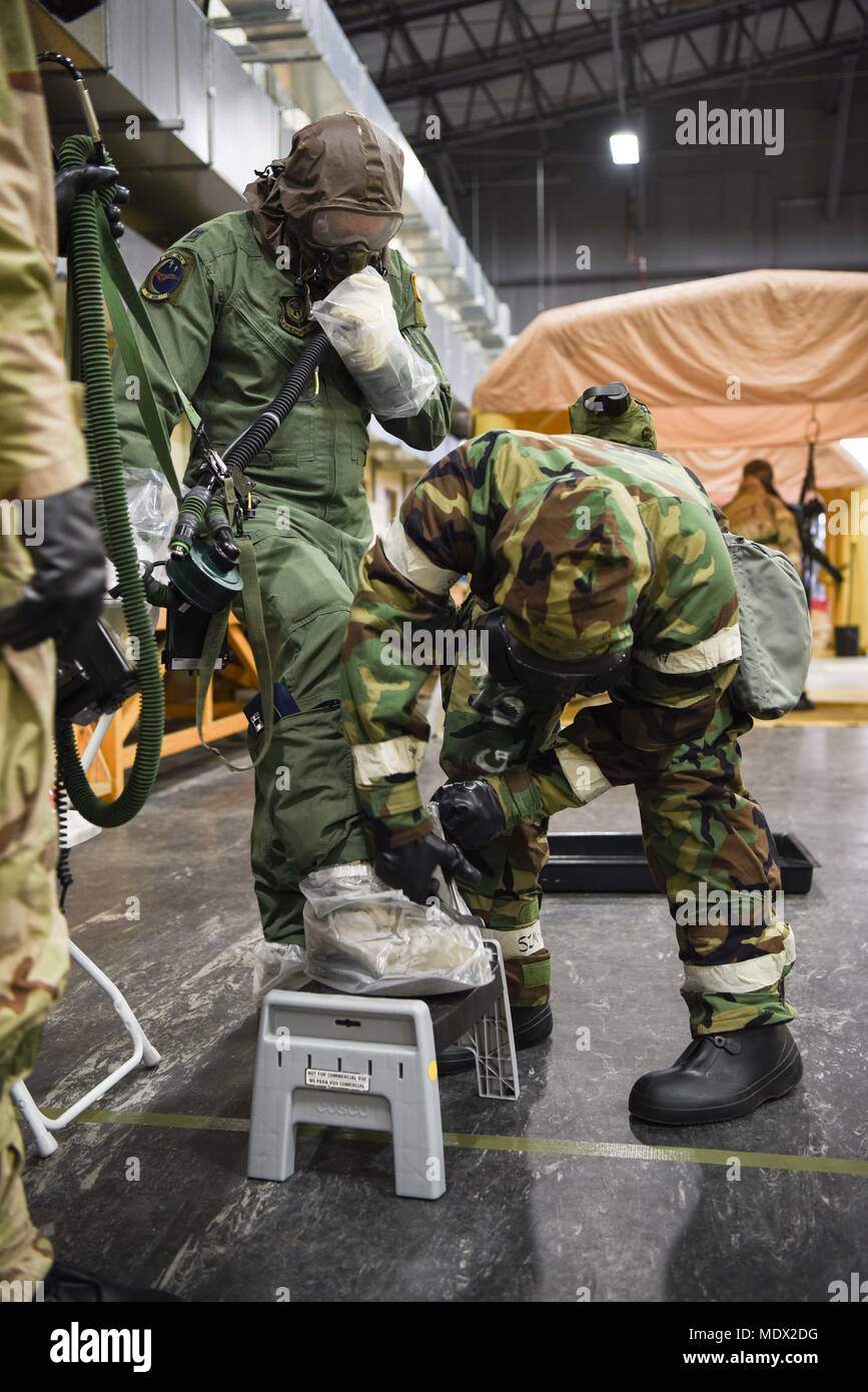 Air Commandos with the 67th Special Operations Squadron, 352d Special ...