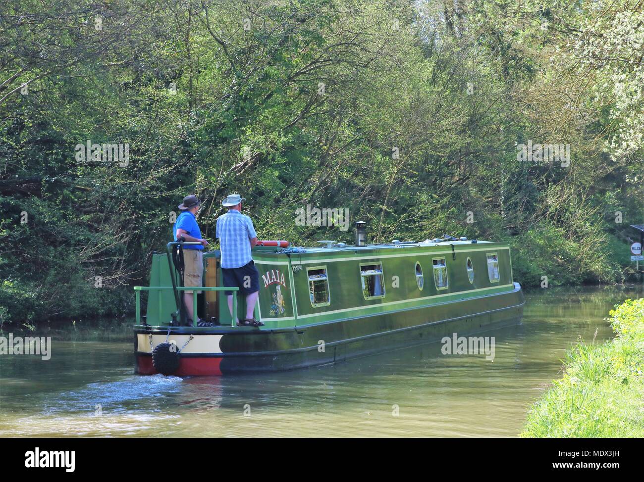 Canal boats / barges at stretch of canal at Enslow Wharf, Bletchingdon ...