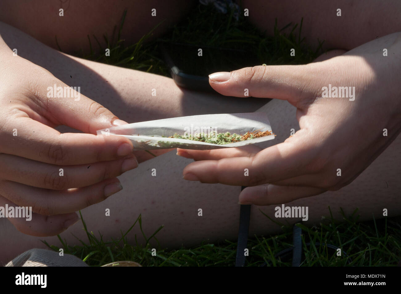 420 Day Rally: Hyde Park, London UK 20 April, 2018. Hundreds of pot ...