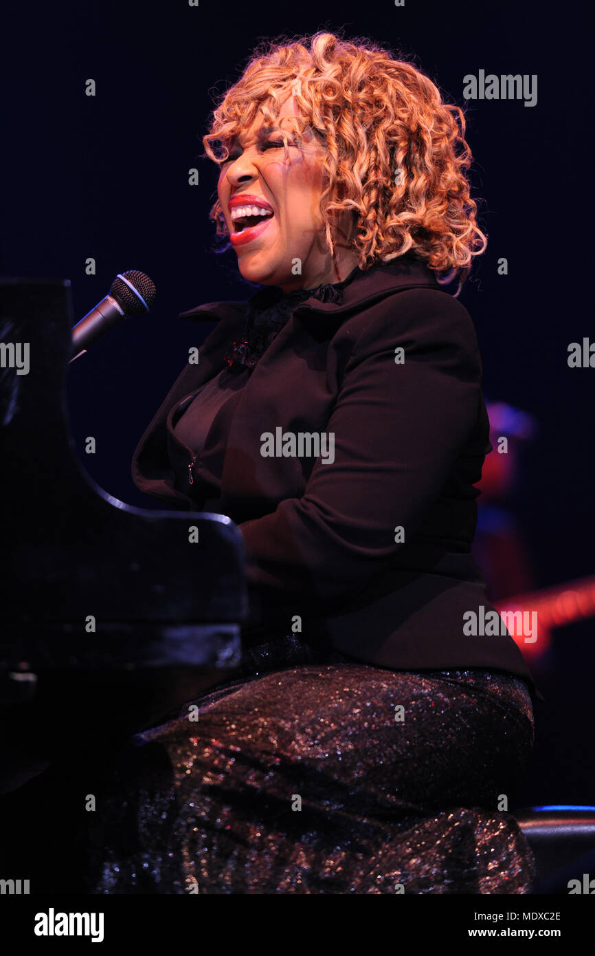 Roberta flack fort lauderdale hi-res stock photography and images - Alamy