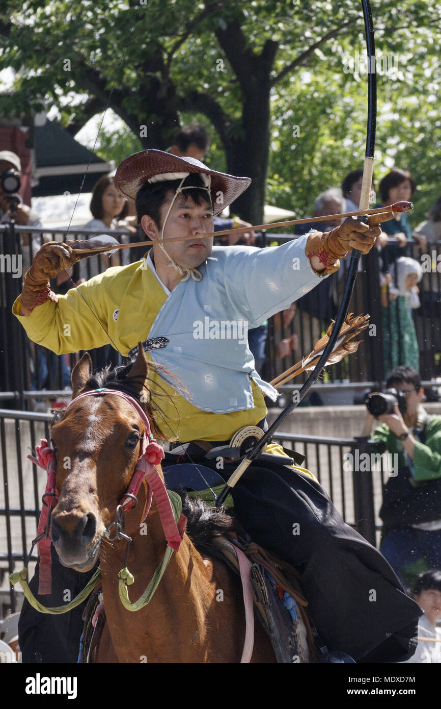 Tokyo, Japan. 21st Apr, 2018. A mounted archer wearing traditional ...