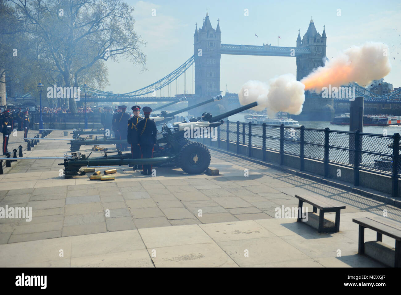 London, UK. 21st April 2018. Soldiers of The Honourable Artillery ...