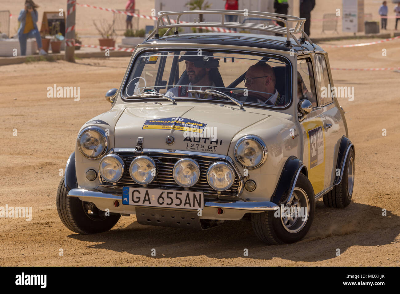 Morris mini cooper rally car hi-res stock photography and images - Alamy