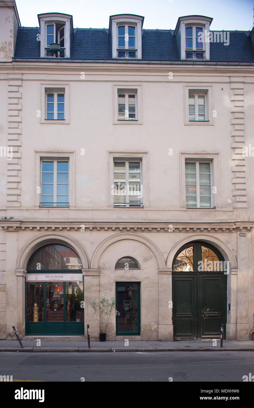 Paris, 100 rue de Charonne, former convent of la Madeleine de Traisnel ...