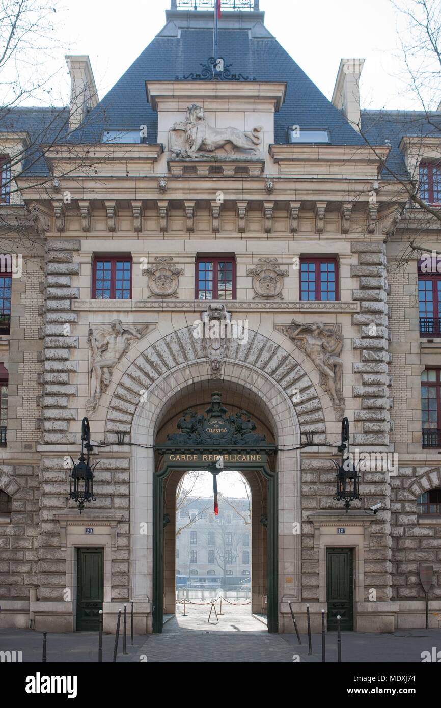 French army barracks hi-res stock photography and images - Alamy
