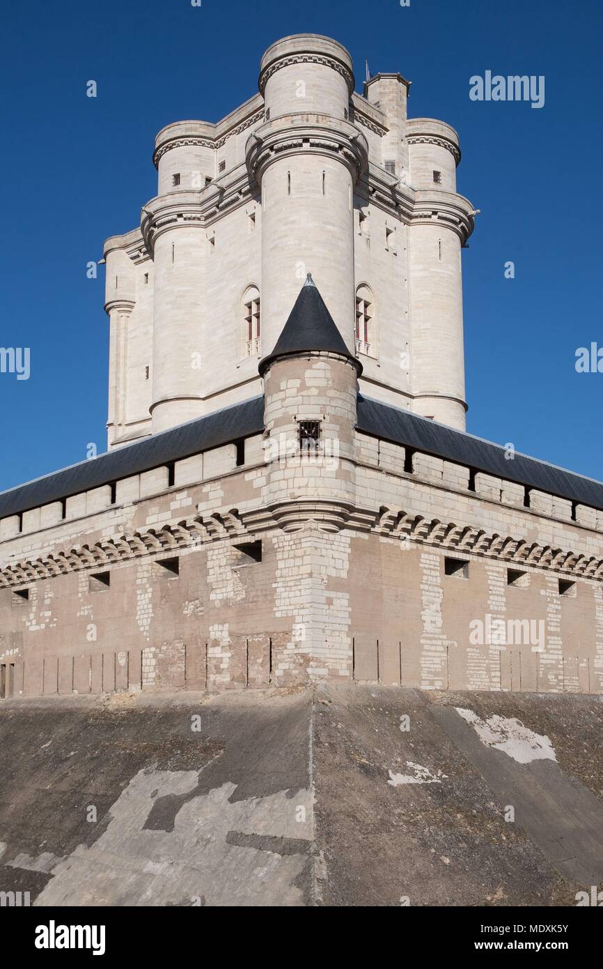 France, Vincennes, Chateau de Vincennes, historical monument, donjon ...