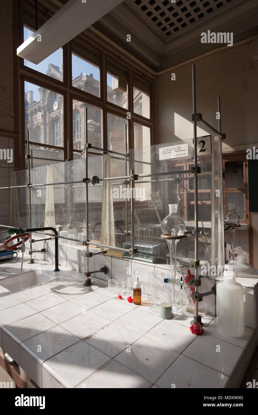 Paris, 45 boulevard des batignolles, lycee chaptal, chemistry ...