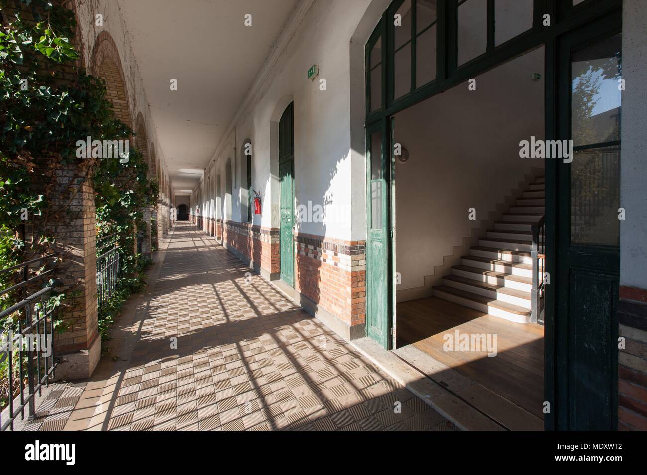 Paris, 71 rue du ranelagh, lycee moliere, courtyard and galleries Stock ...