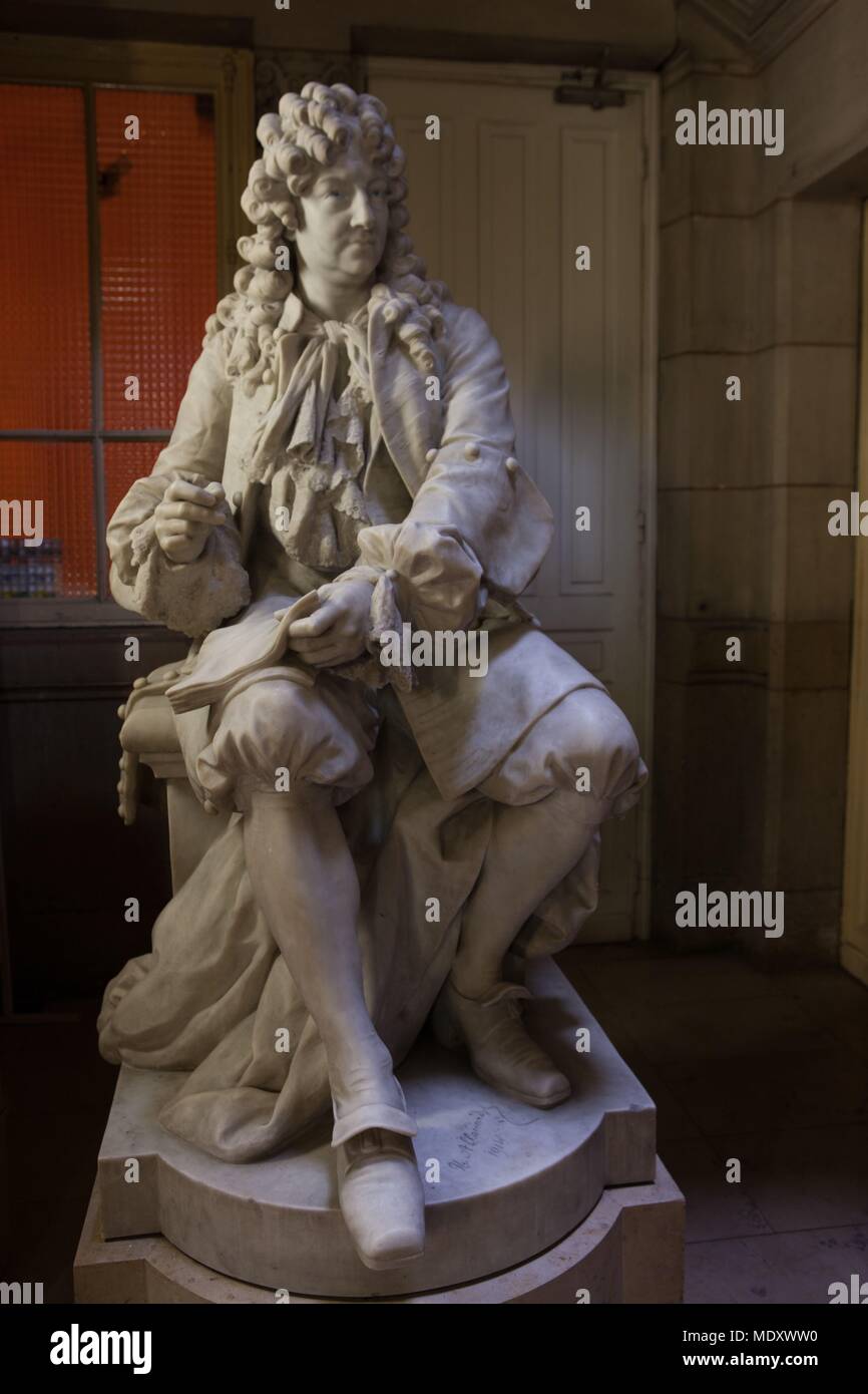 Paris, 20 rue du rocher, lycee racine, statue of racine Stock Photo - Alamy
