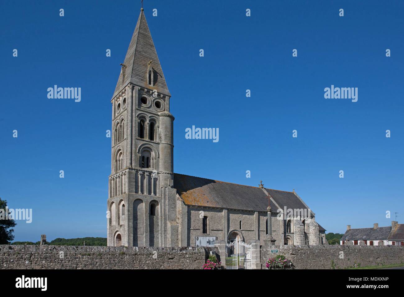 Bernieres sur mer hi-res stock photography and images - Alamy