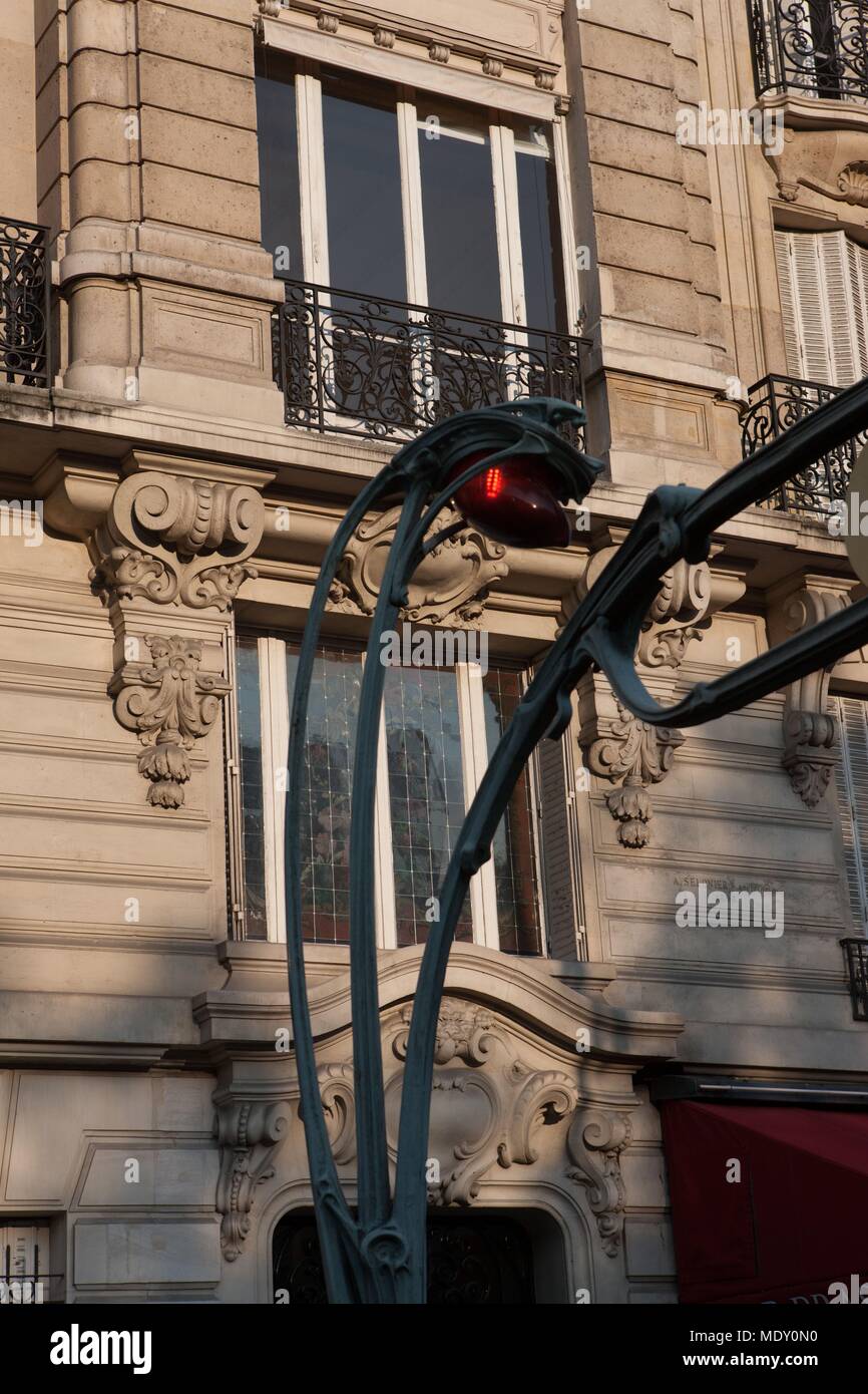 Paris montparnasse metro sign hi-res stock photography and images - Alamy