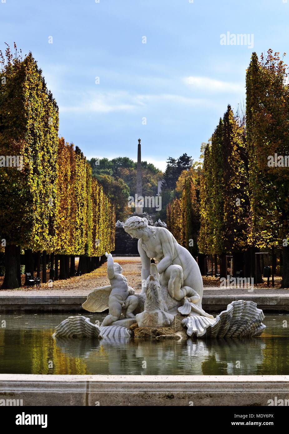 Venus Fountain in the Schönbrunn palace park in Vienna, Austria Stock ...