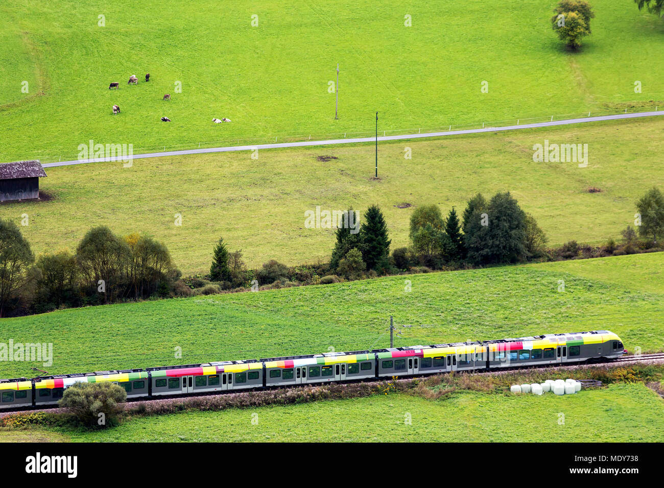 Diesel electric train hi-res stock photography and images - Alamy
